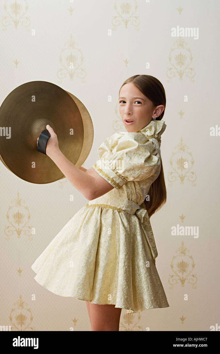 Paying attention to a musician hi-res stock photography and images - Alamy