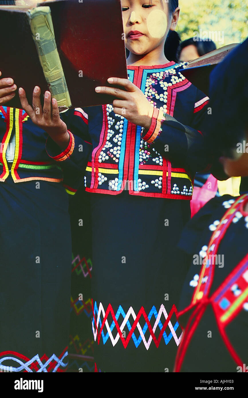 Lahu girls hi-res stock photography and images - Alamy