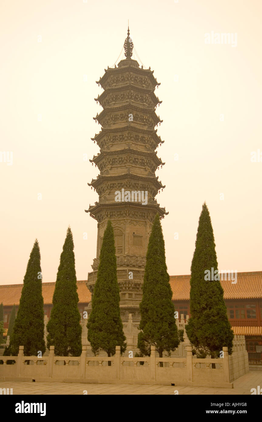 Bailin temple hi-res stock photography and images - Alamy