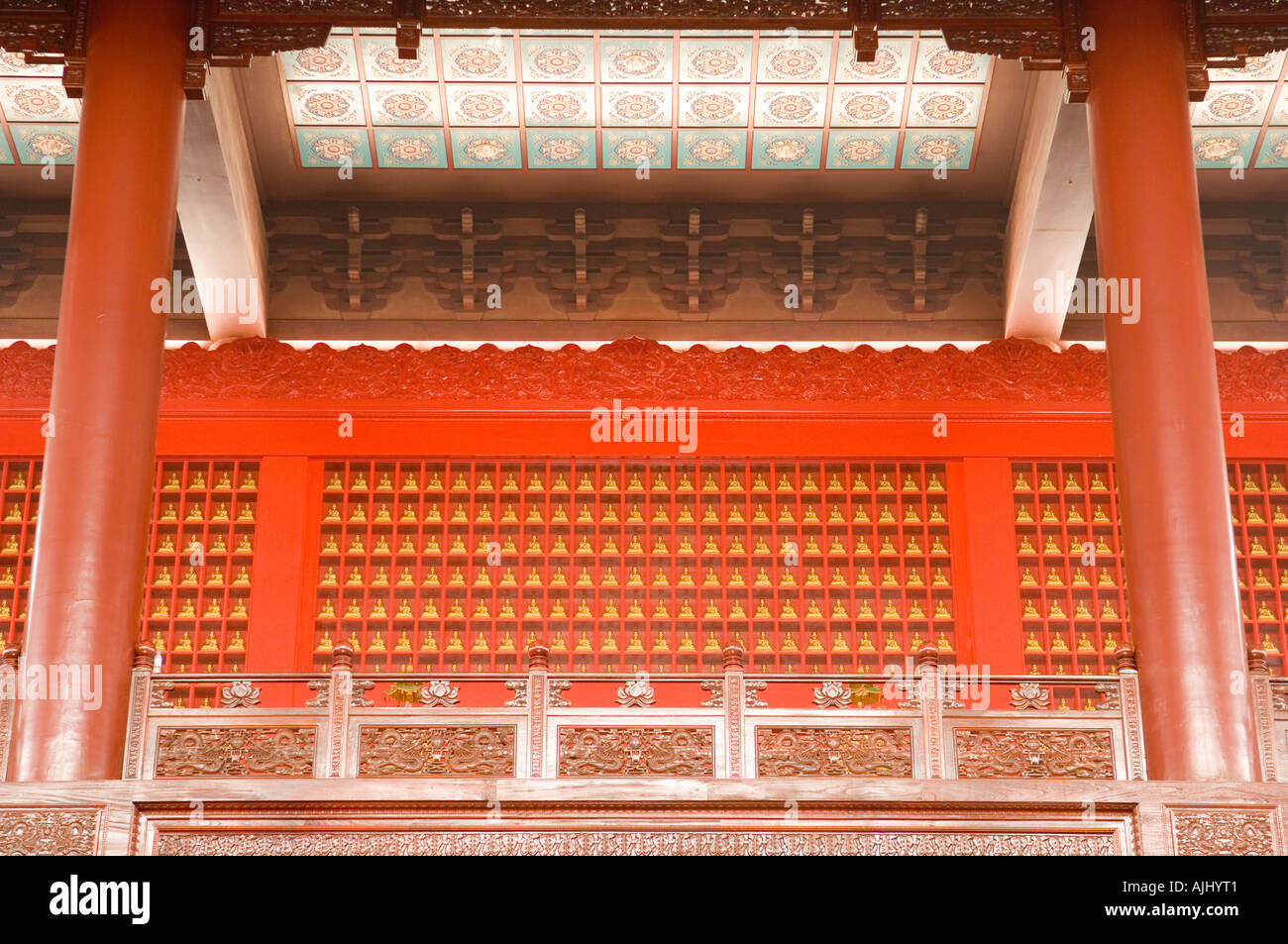 Bailin Zen Buddhist Temple s 10 000 Buddha Hall one of world s largest ...