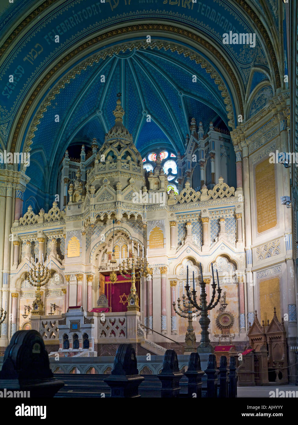 Altar new synagogue szeged hungary hi-res stock photography and images ...