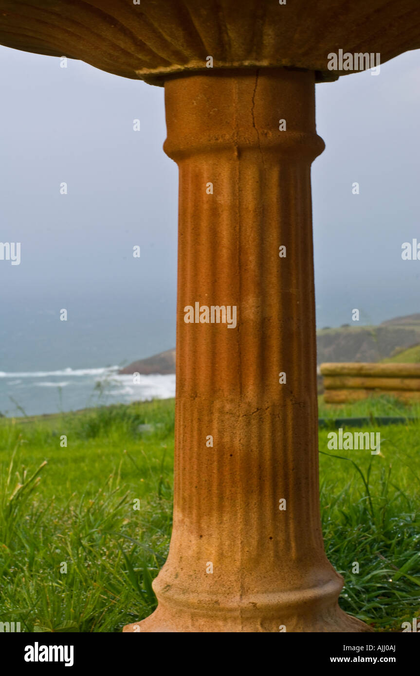 Column flutes hi-res stock photography and images - Alamy