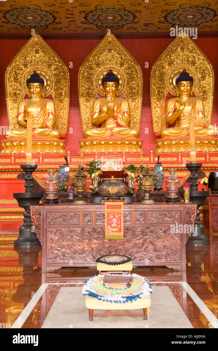 Bailin Zen Buddhist Temple s 10 000 Buddha Hall one of largest hall in ...