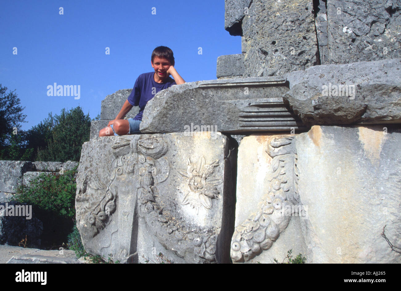 Roman children playing hi-res stock photography and images - Alamy