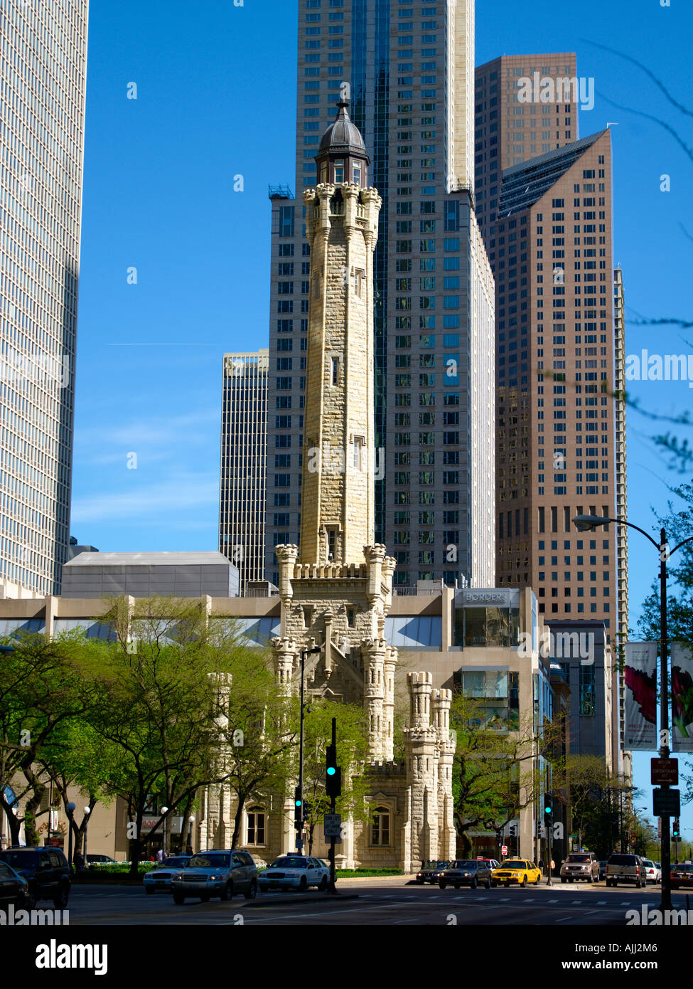 Magnificent Mile Buildings, Water Tower Stock Photo - Alamy