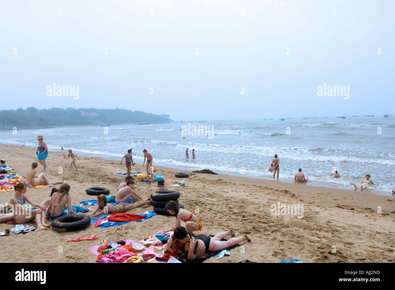 Beidaihe Beach High Resolution Stock Photography and Images - Alamy