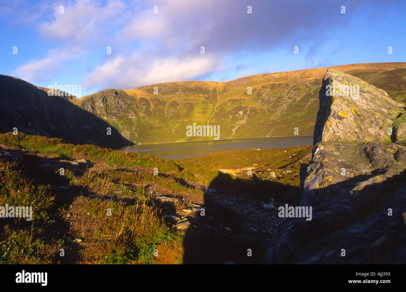 Mountain corrie scotland hi-res stock photography and images - Alamy