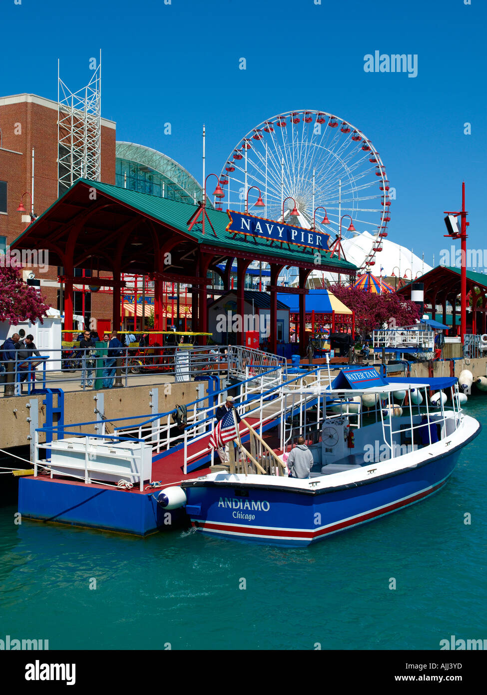 Chicago, Navy Pier Fun Fair Broadwalk Stock Photo - Alamy