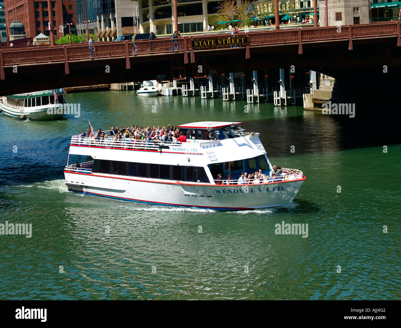State street bridge chicago hi-res stock photography and images - Alamy