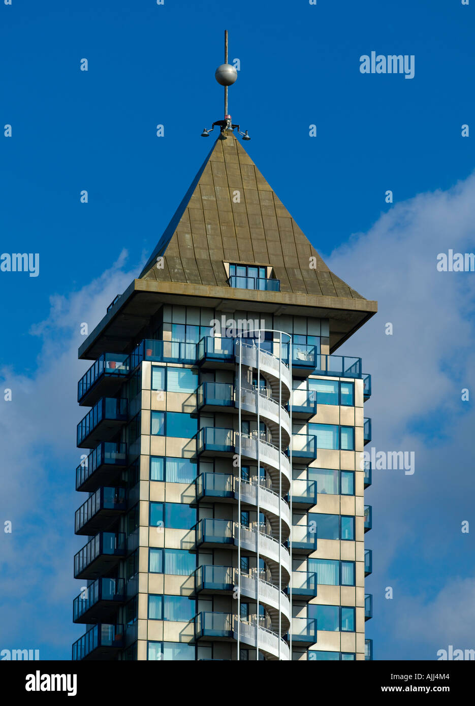 Chelsea tower hi-res stock photography and images - Alamy