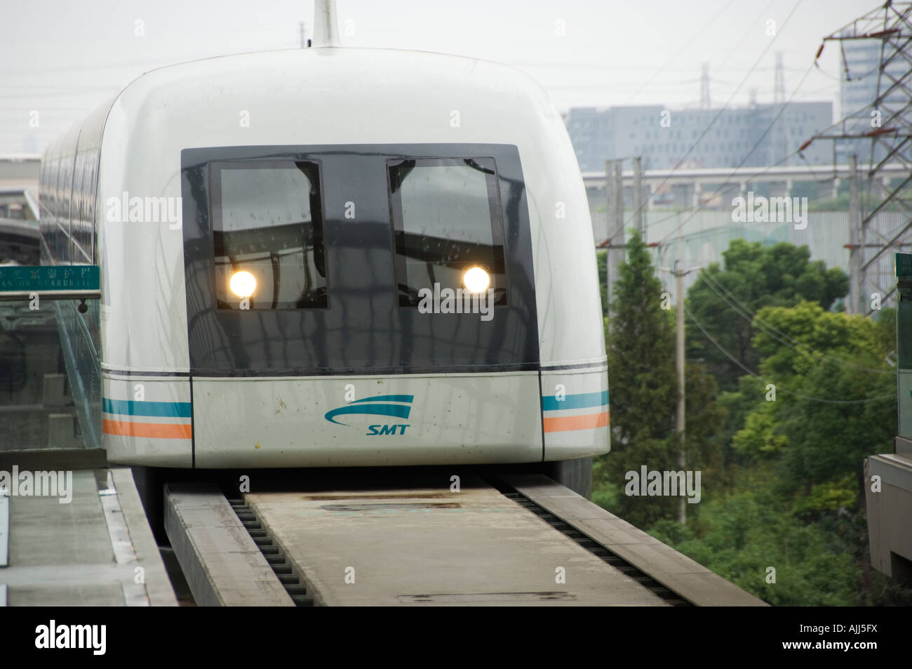 Maglev Train between Shanghai city and Pudong International Airport ...