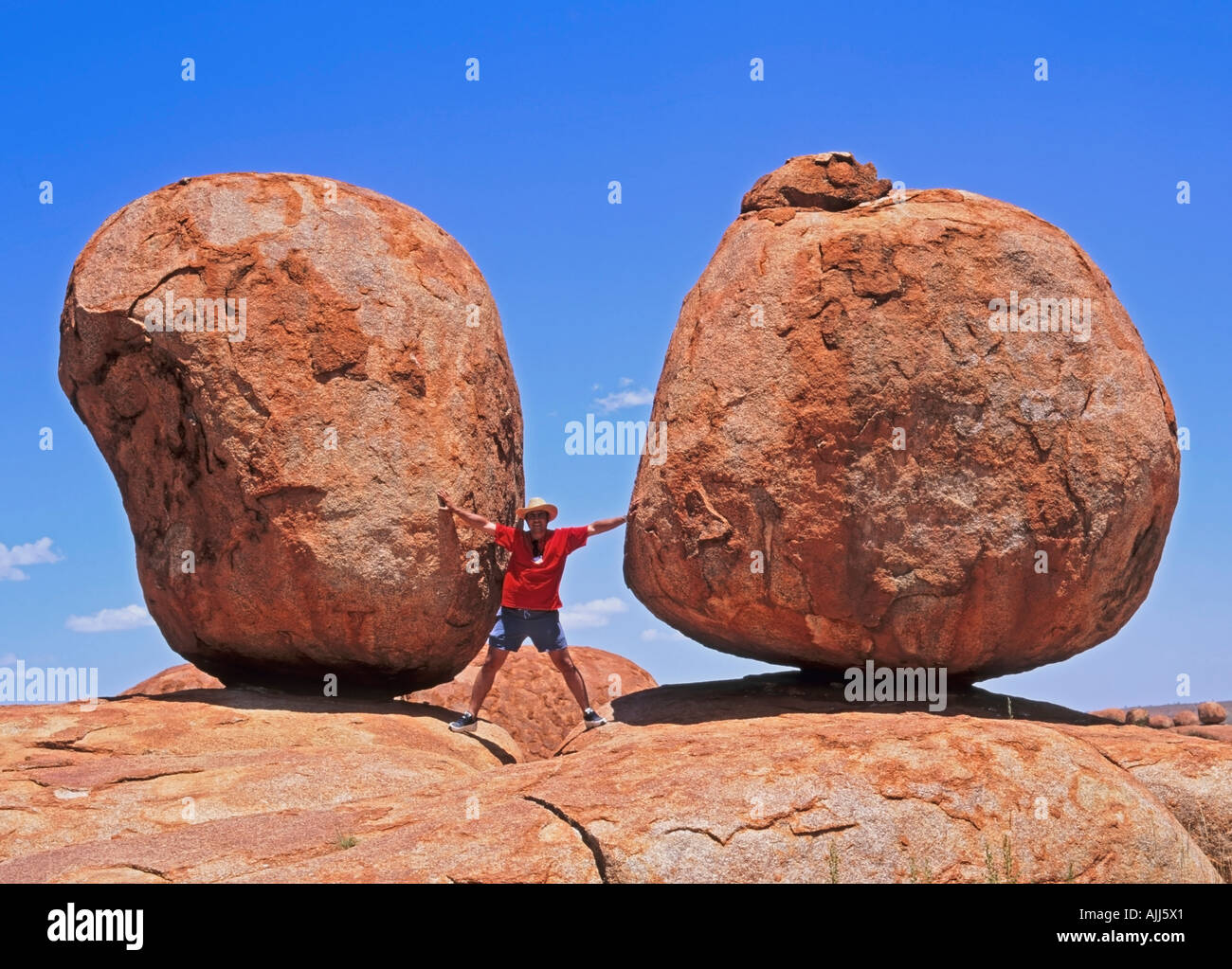 Devil marbles hi-res stock photography and images - Alamy