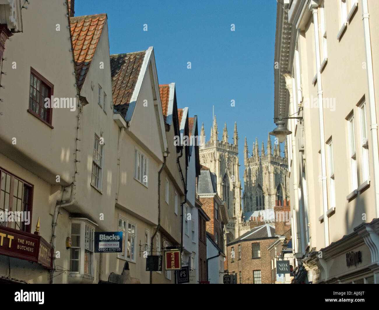 Petergate york hi-res stock photography and images - Alamy