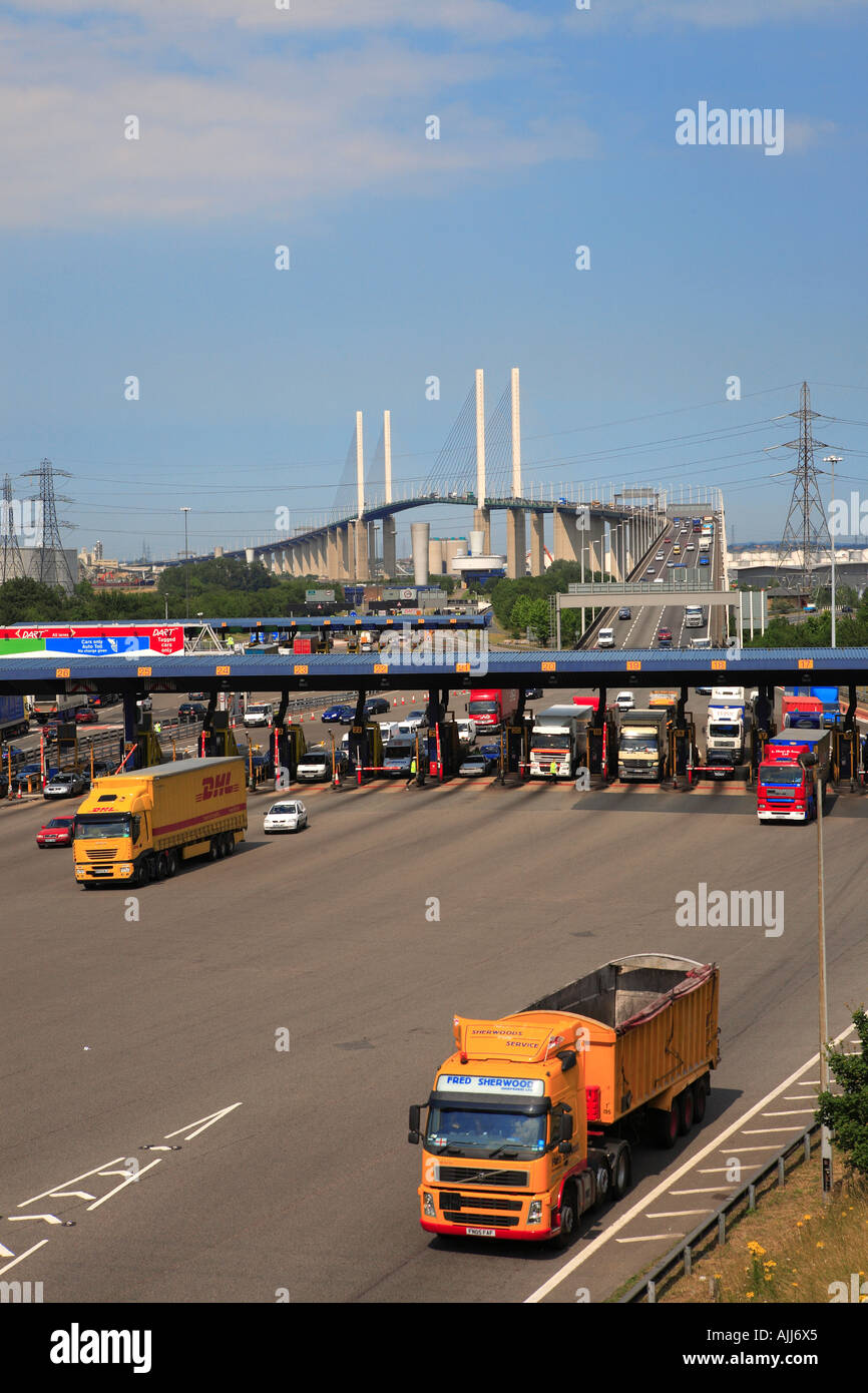 Kent, Queen Elizabeth Bridge Toll Stock Photo - Alamy