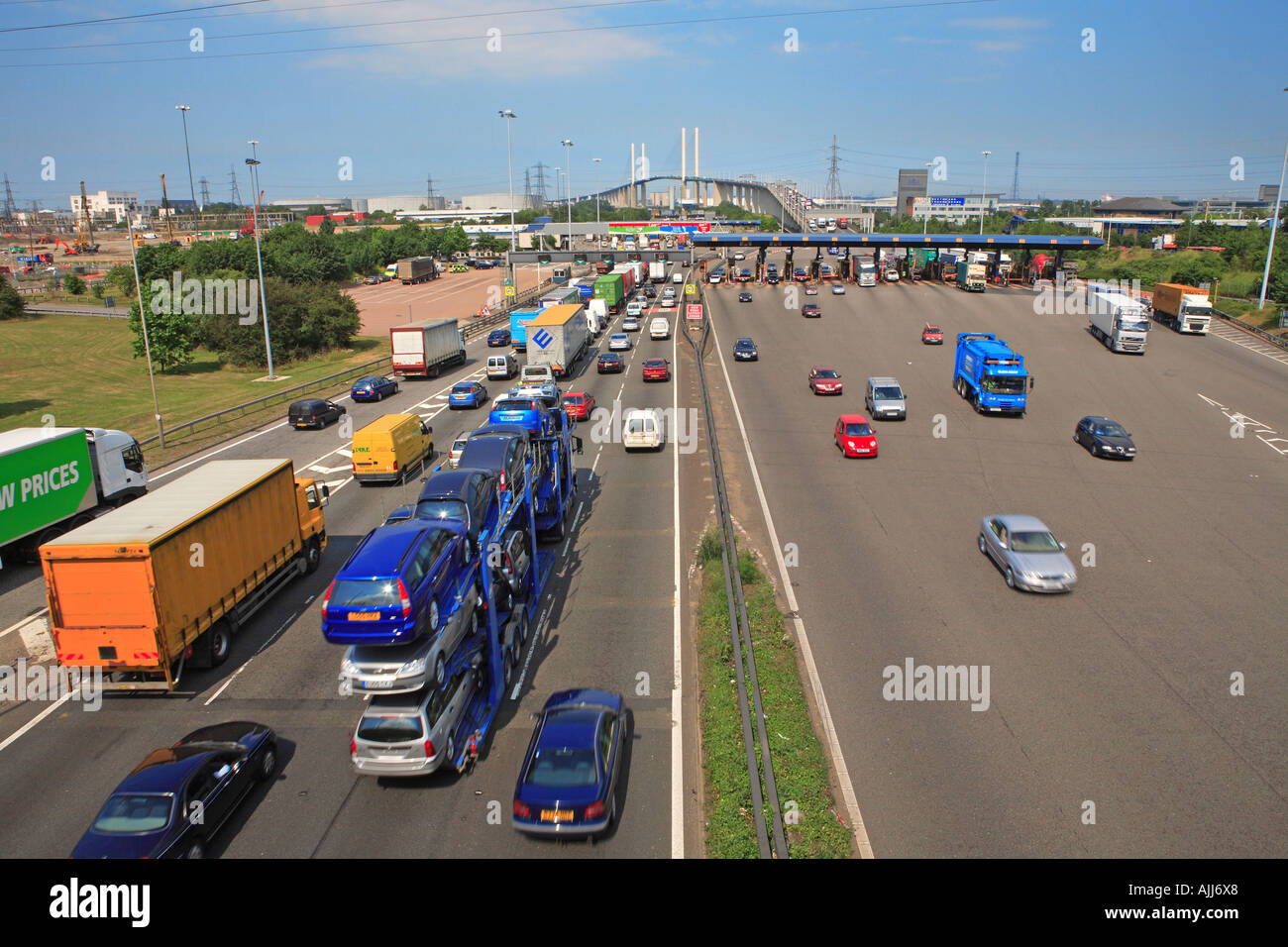 Bridge toll cars hi-res stock photography and images - Alamy