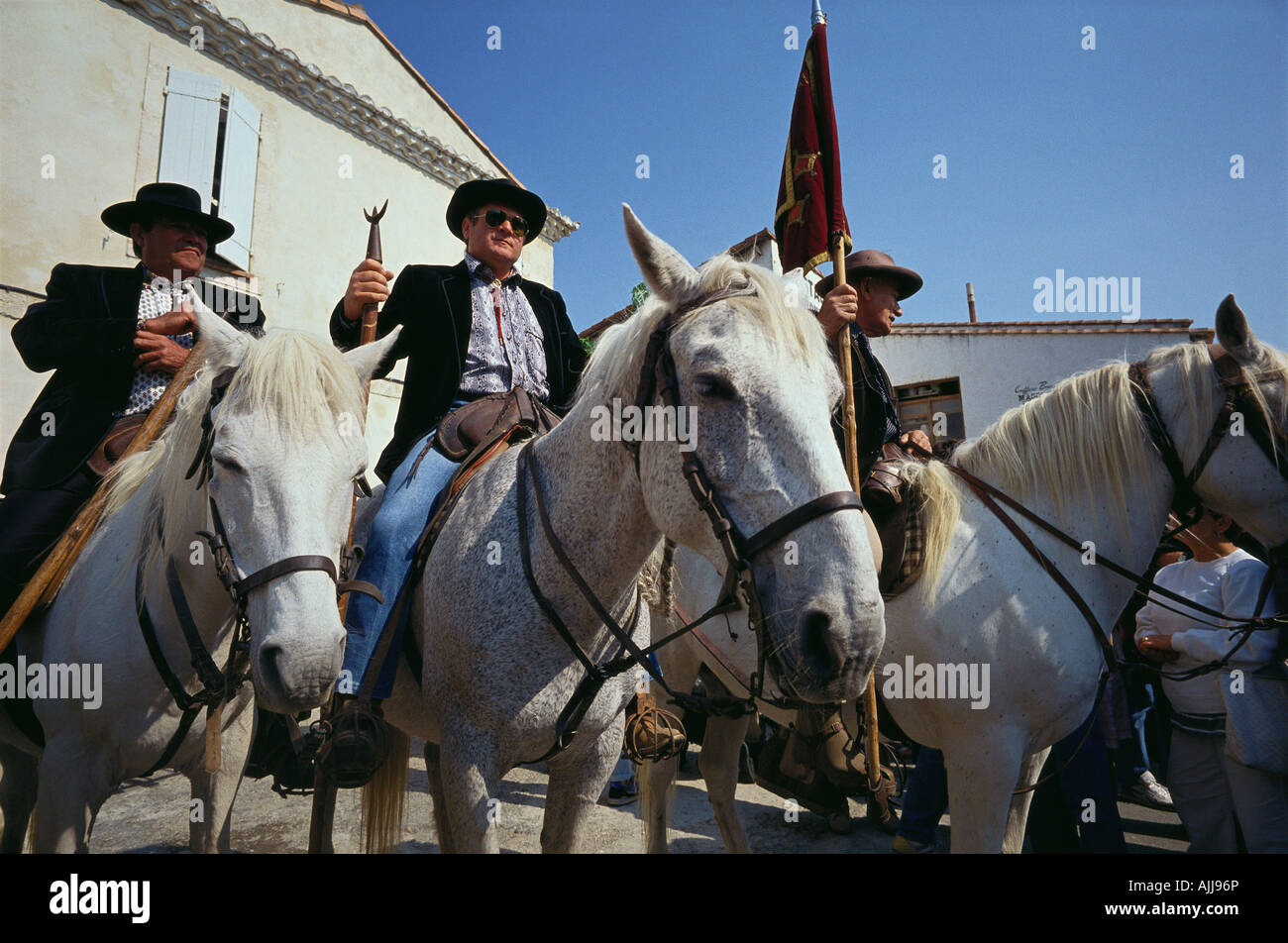 Pelerinage gitans france hi-res stock photography and images - Alamy