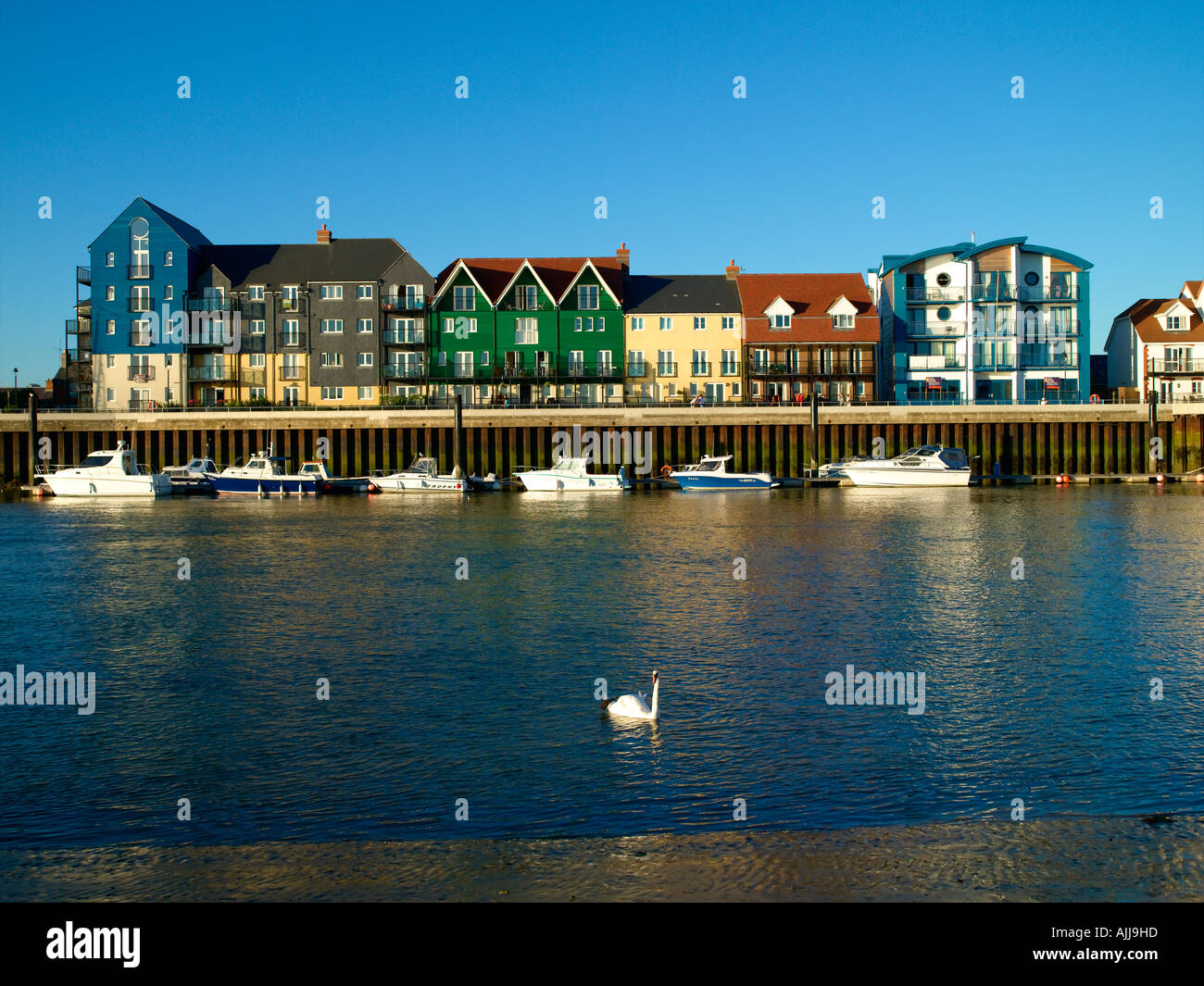 Littlehampton housing hi-res stock photography and images - Alamy