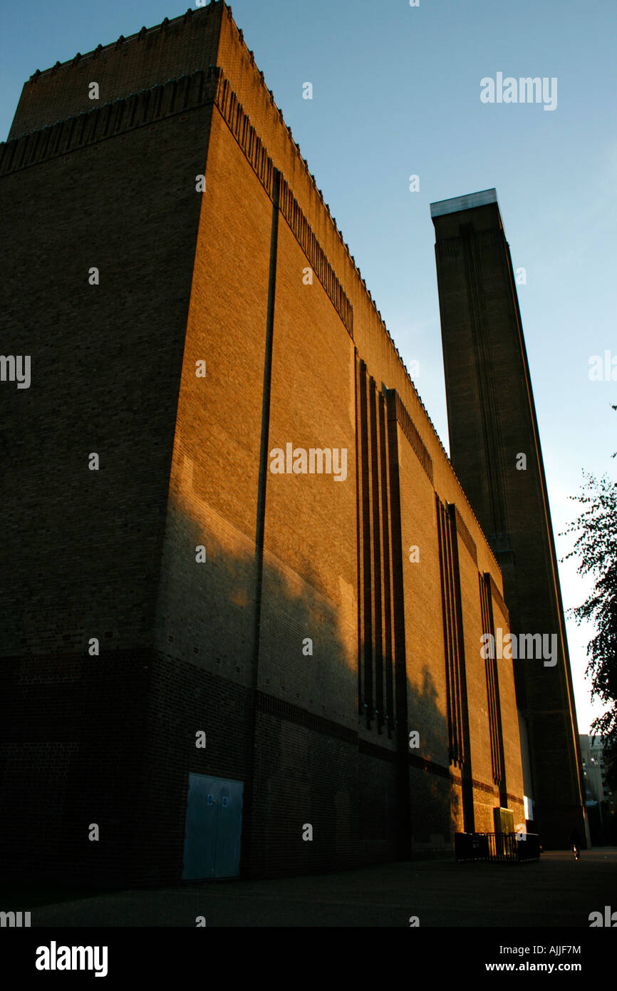 Sunset over the Tate Modern, London Stock Photo - Alamy