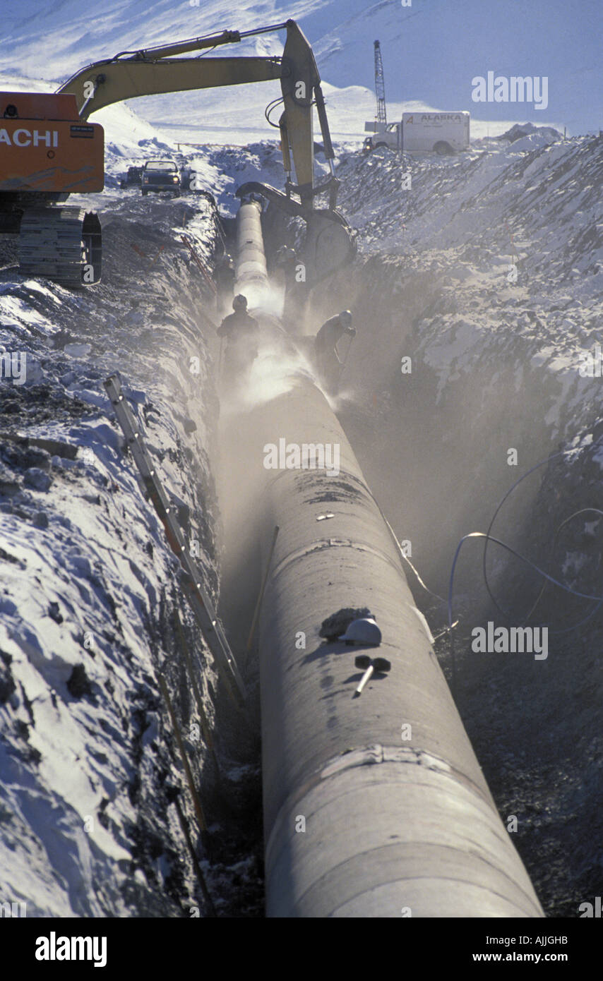 Trans alaska pipeline repair hi-res stock photography and images - Alamy