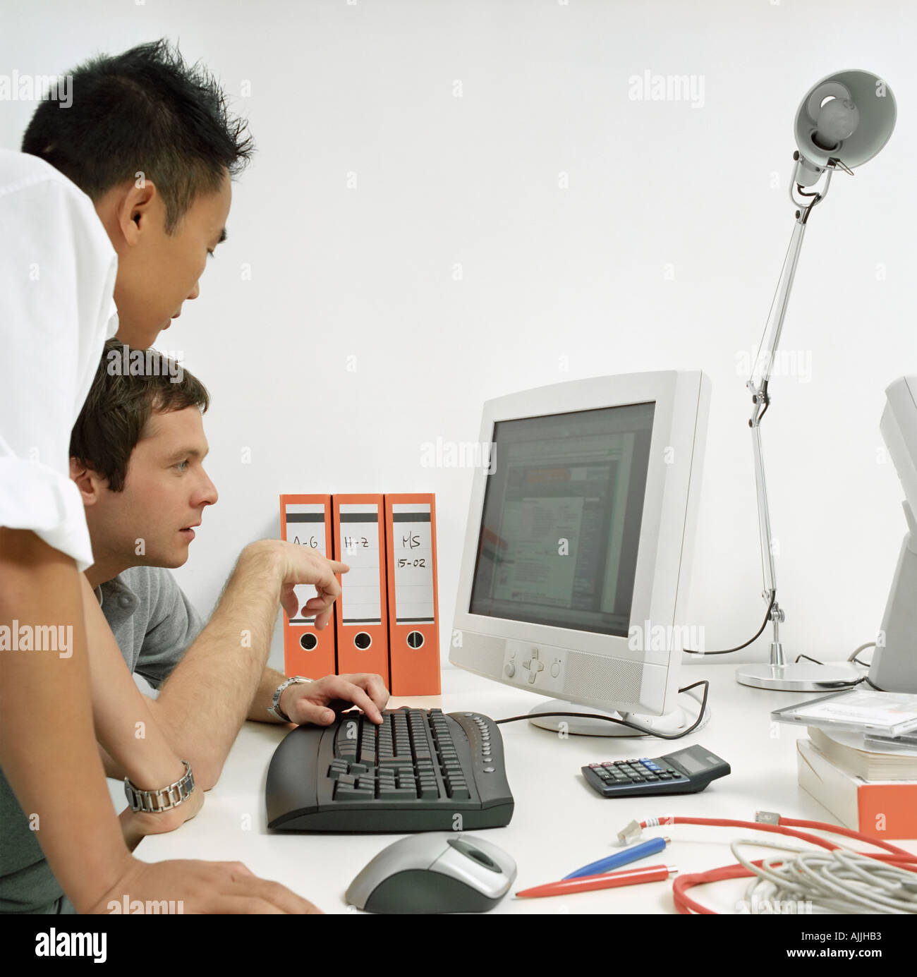 Computer networking workers hi-res stock photography and images - Alamy