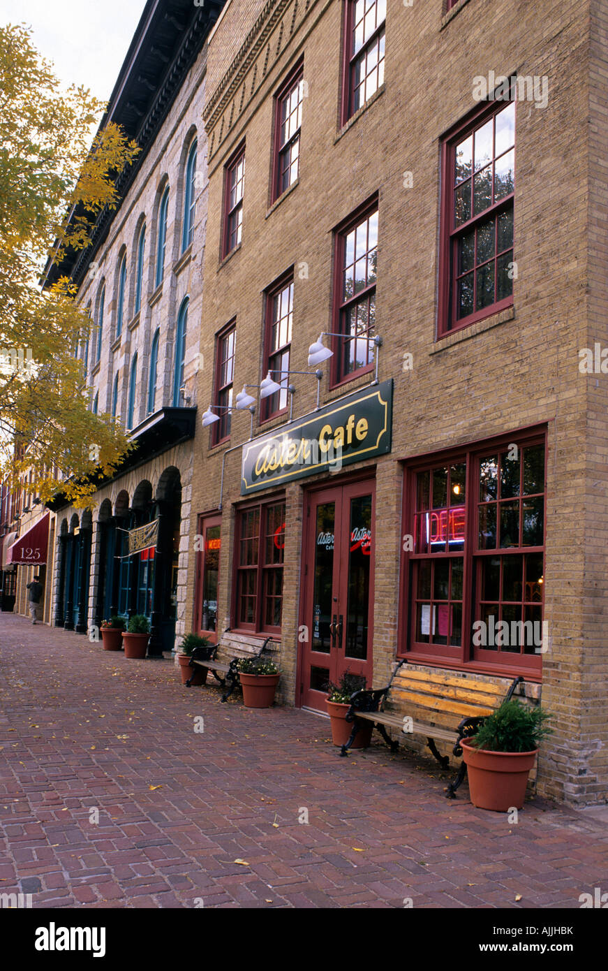 ASTER CAFE IN HISTORIC ST. ANTHONY MAIN NEIGHBORHOOD ON THE MISSISSIPPI ...