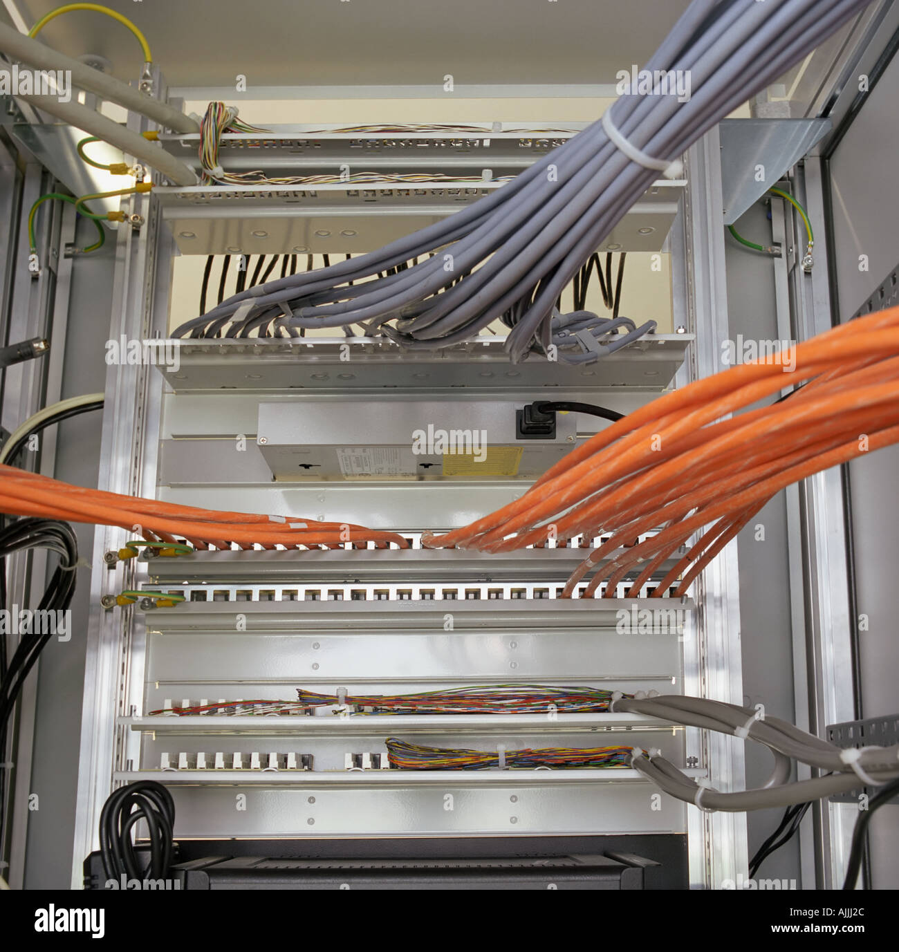 Network server connections hi-res stock photography and images - Alamy