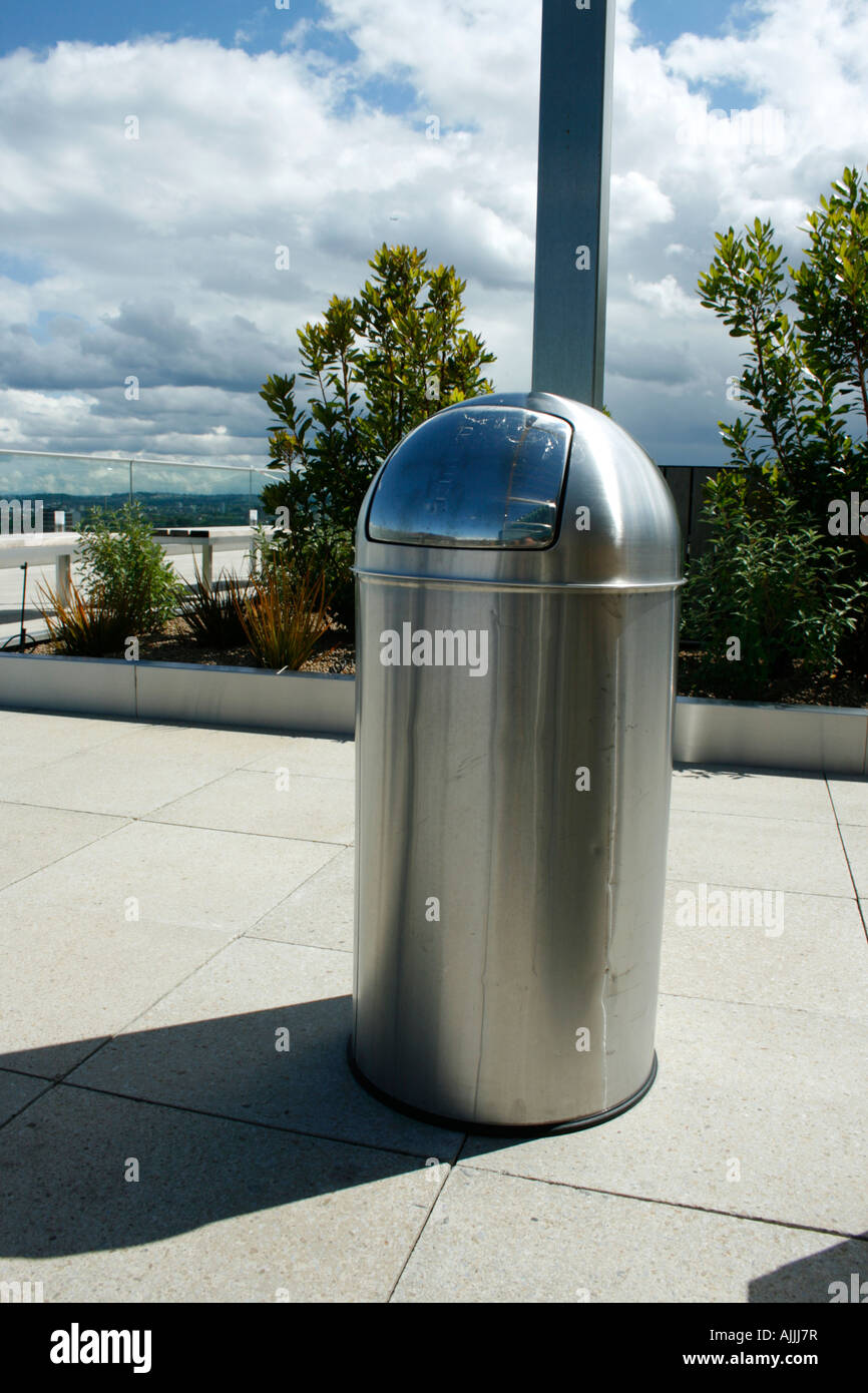 a clean bin Stock Photo - Alamy