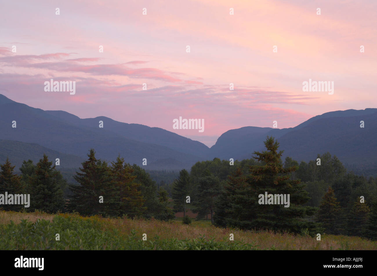 Adirondacks mountains hi-res stock photography and images - Alamy