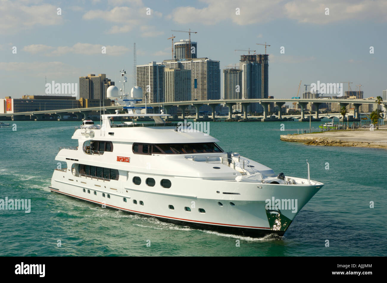 Mega yacht hi-res stock photography and images - Alamy
