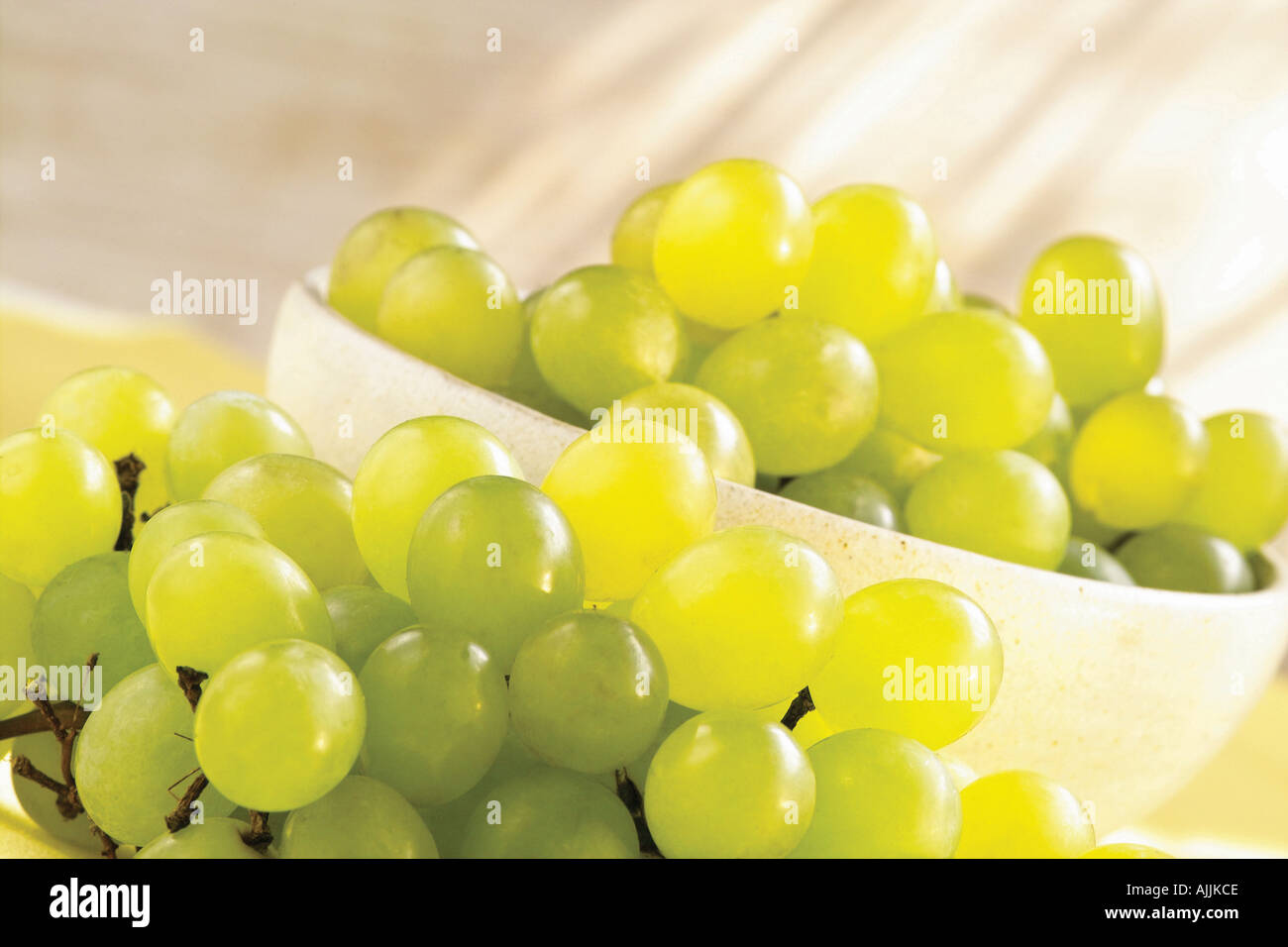 Close shot grapes fruits hi-res stock photography and images - Alamy