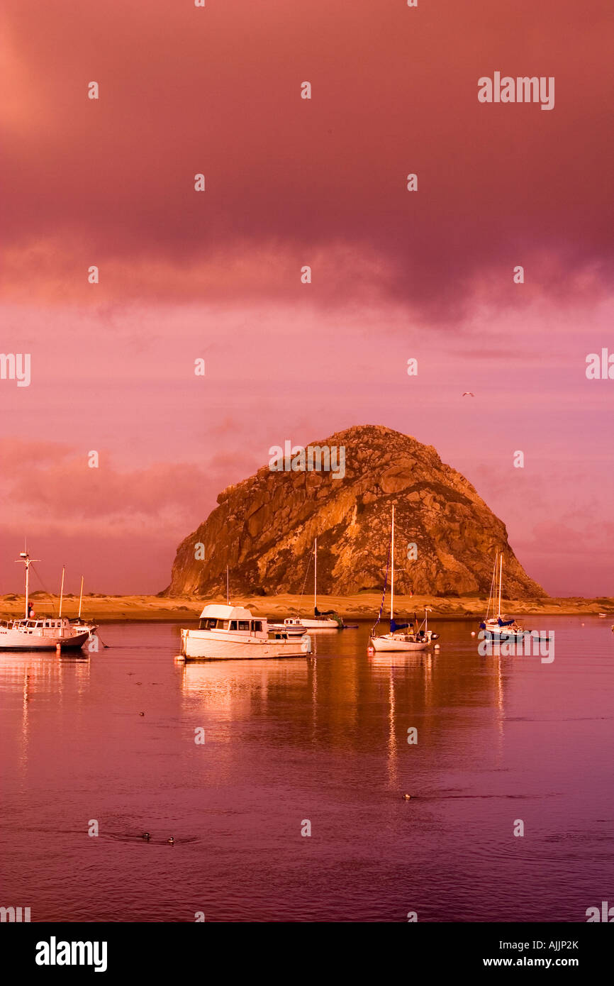 Chumash boat hi-res stock photography and images - Alamy