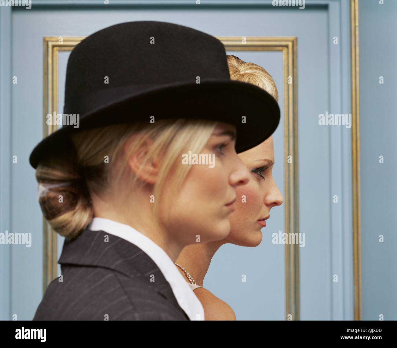 Woman wearing a trilby hi-res stock photography and images - Alamy