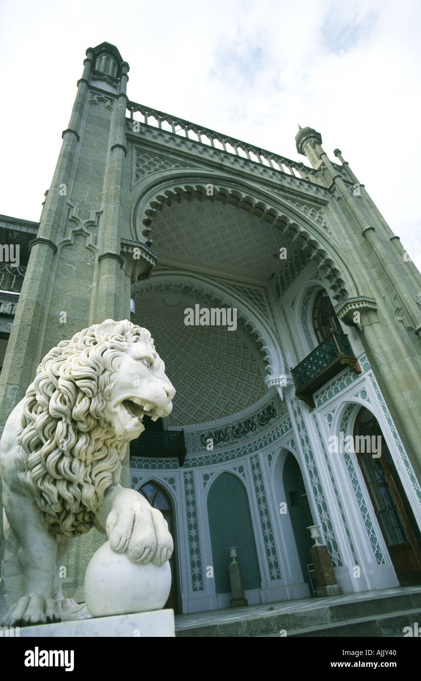 Lion statue Vorontsov Palace Alupka Crimea Ukraine Stock Photo - Alamy