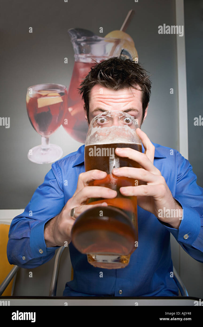 S glass material hi-res stock photography and images - Alamy