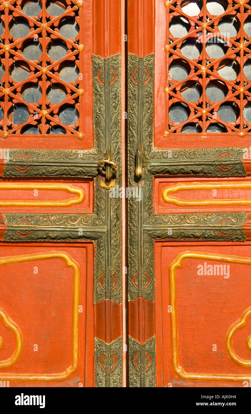 Red gate in the Forbidden City Beijing China Stock Photo - Alamy