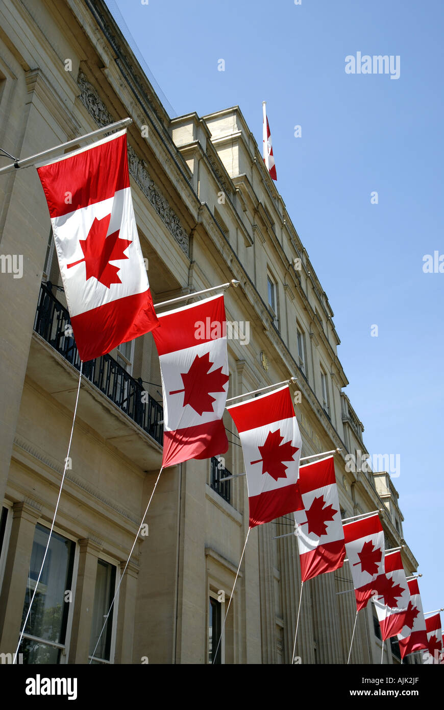 At canada house in trafalgar square hi-res stock photography and images ...