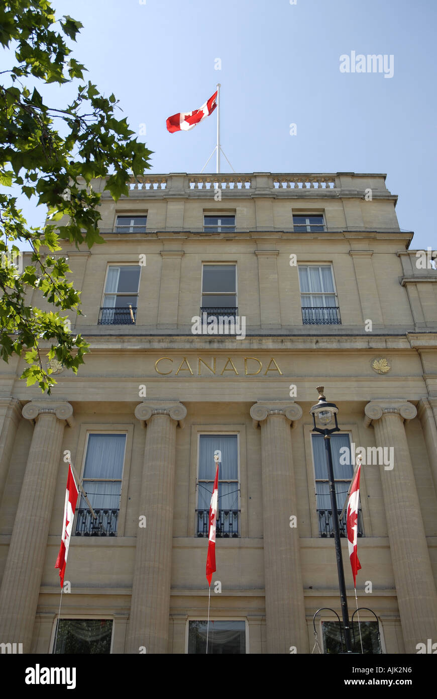 Tour canada house in trafalgar square hi-res stock photography and ...