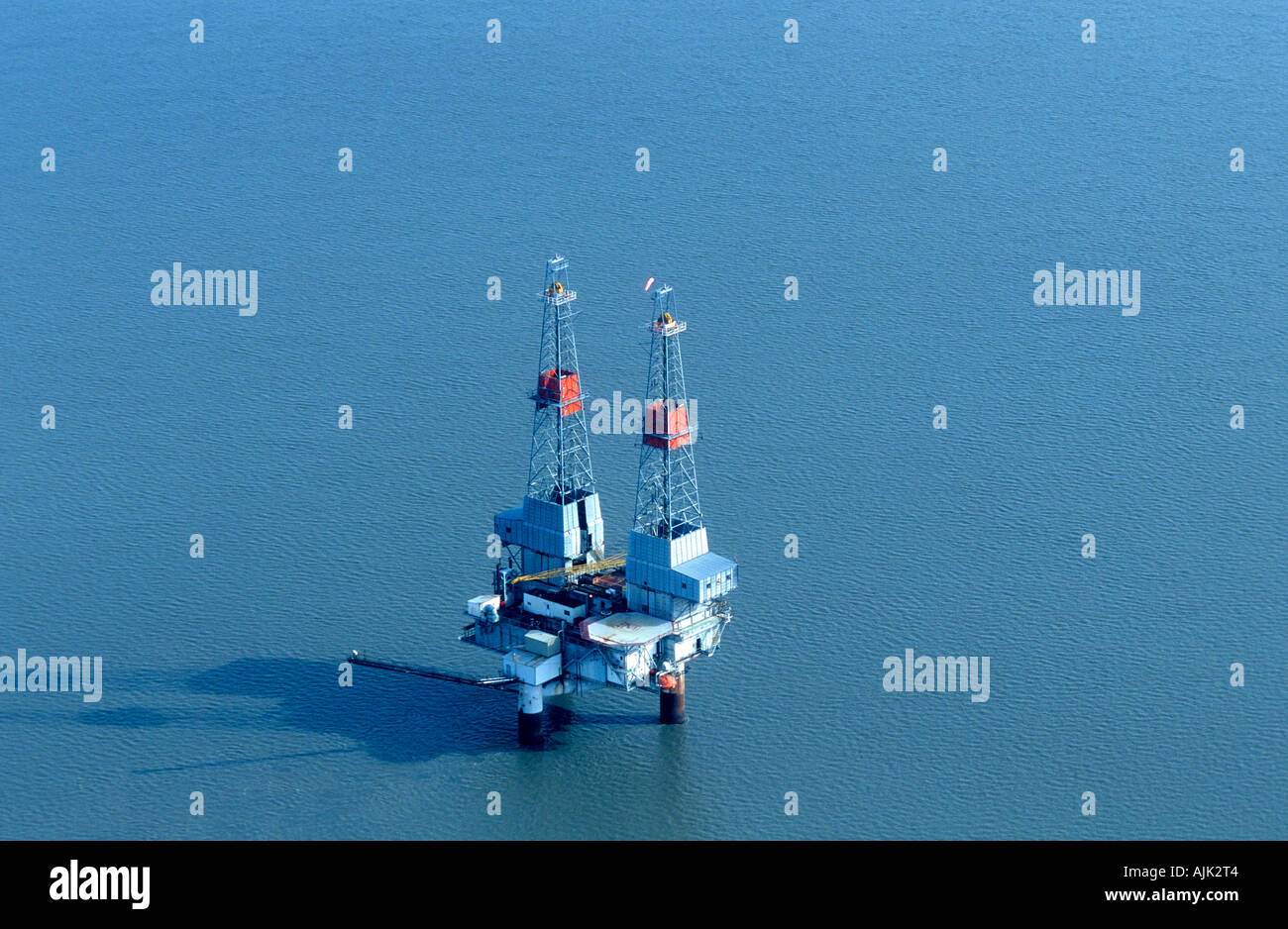 Alaska oil drilling hi-res stock photography and images - Alamy