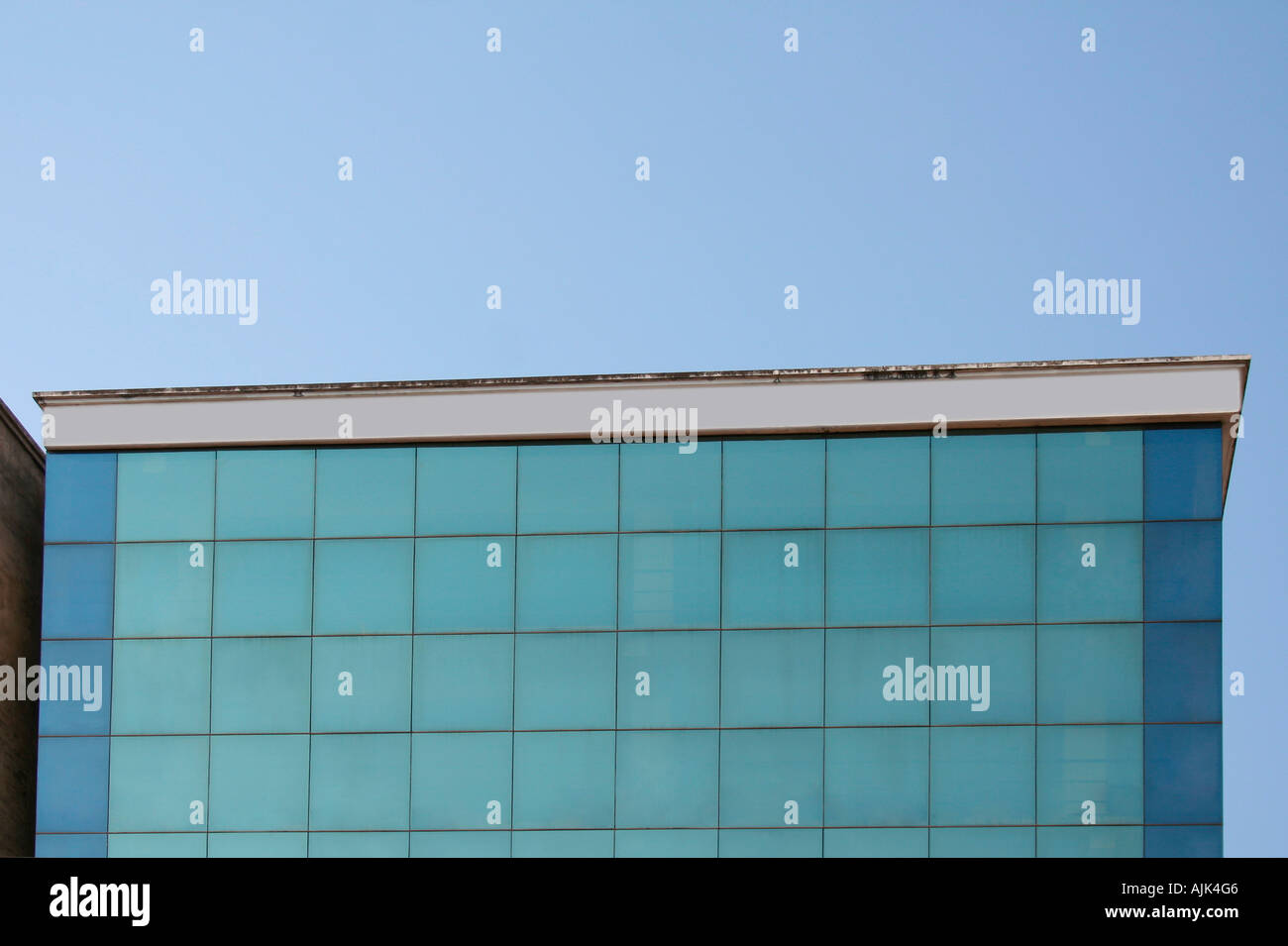 Colossal building hi-res stock photography and images - Alamy