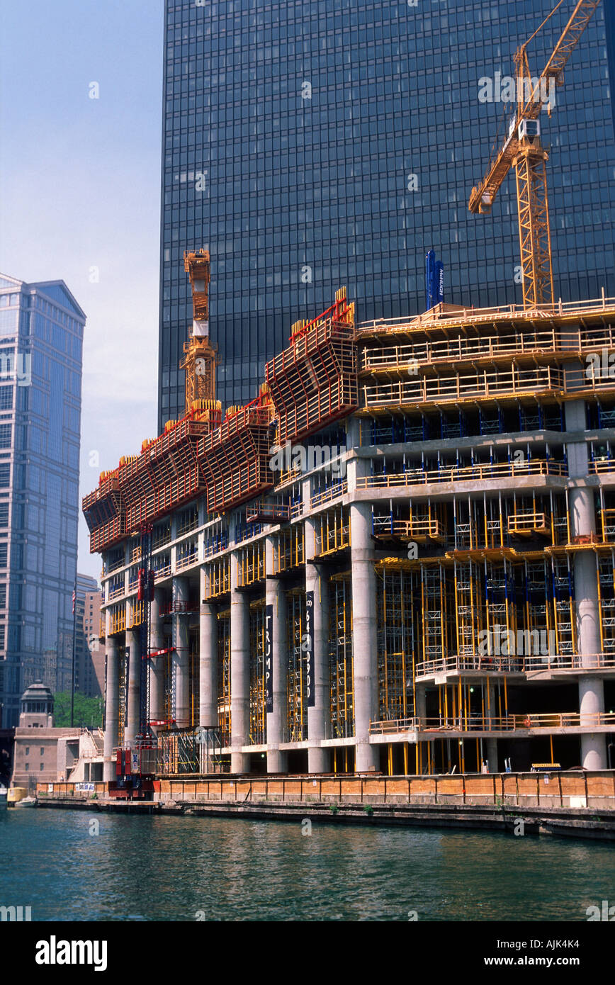 Construction of the Trump Tower in Chicago Stock Photo - Alamy