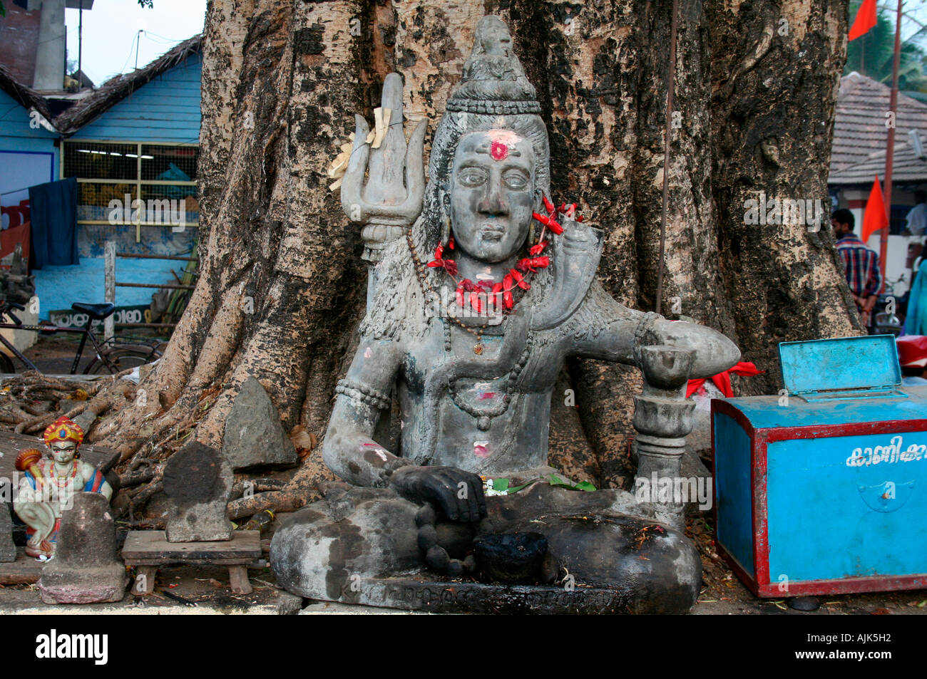 An idol of Hindu lord shiva Stock Photo - Alamy