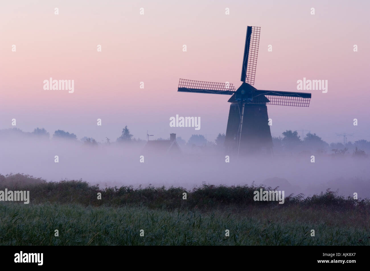 Mist cliche hi-res stock photography and images - Alamy