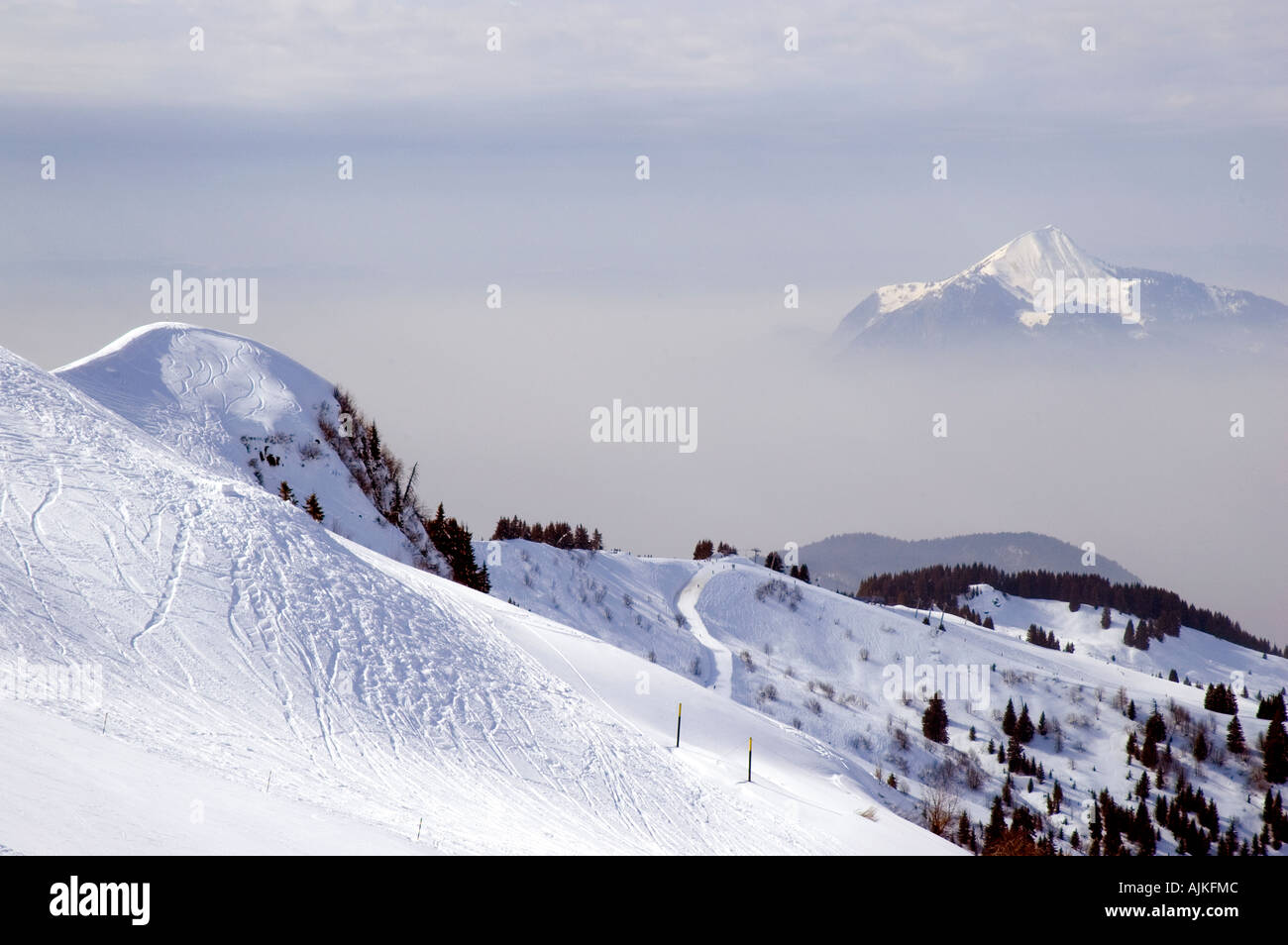 Grand massif samoëns morillon hi-res stock photography and images - Alamy