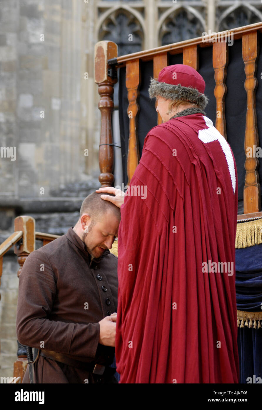 Toby Gaffney and Damian Davis in Illyrias production of Shakespeares ...