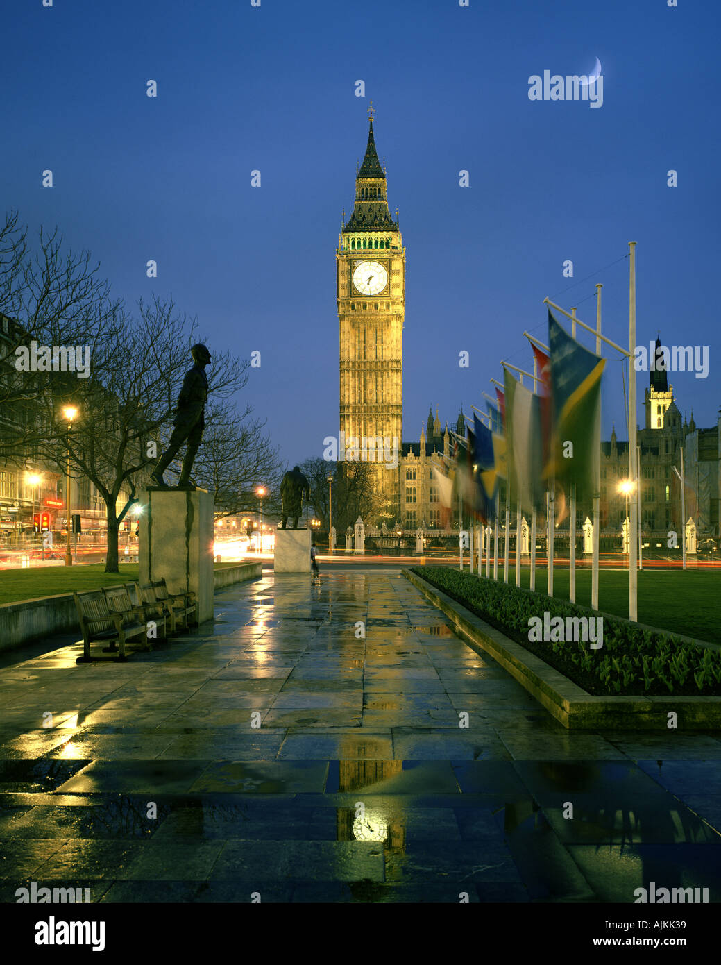 GB - LONDON: Parliament Square and Big Ben (Elizabeth Tower Stock Photo ...