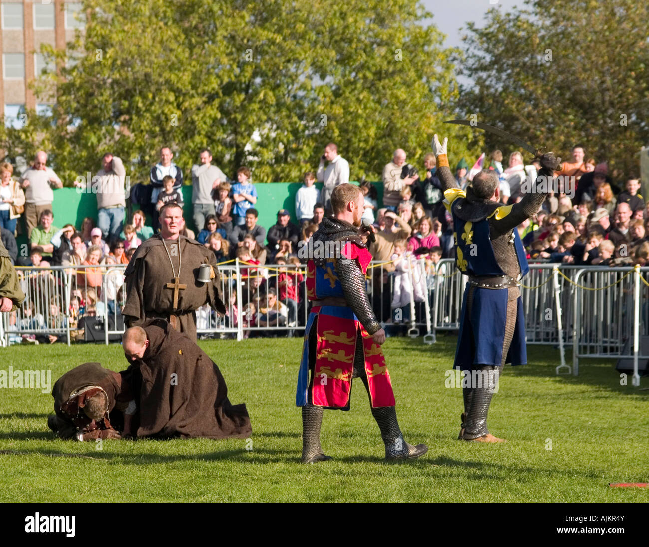 The Sheriff of Nottingham claims victory after a battle with Robin Hood ...