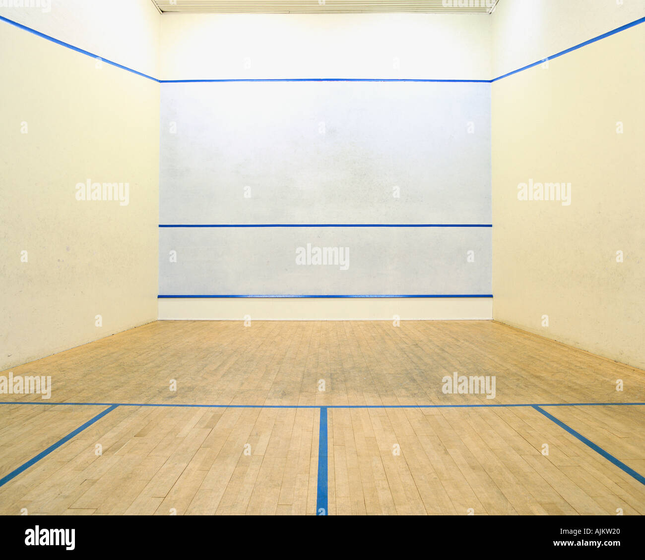 Empty squash court Stock Photo - Alamy