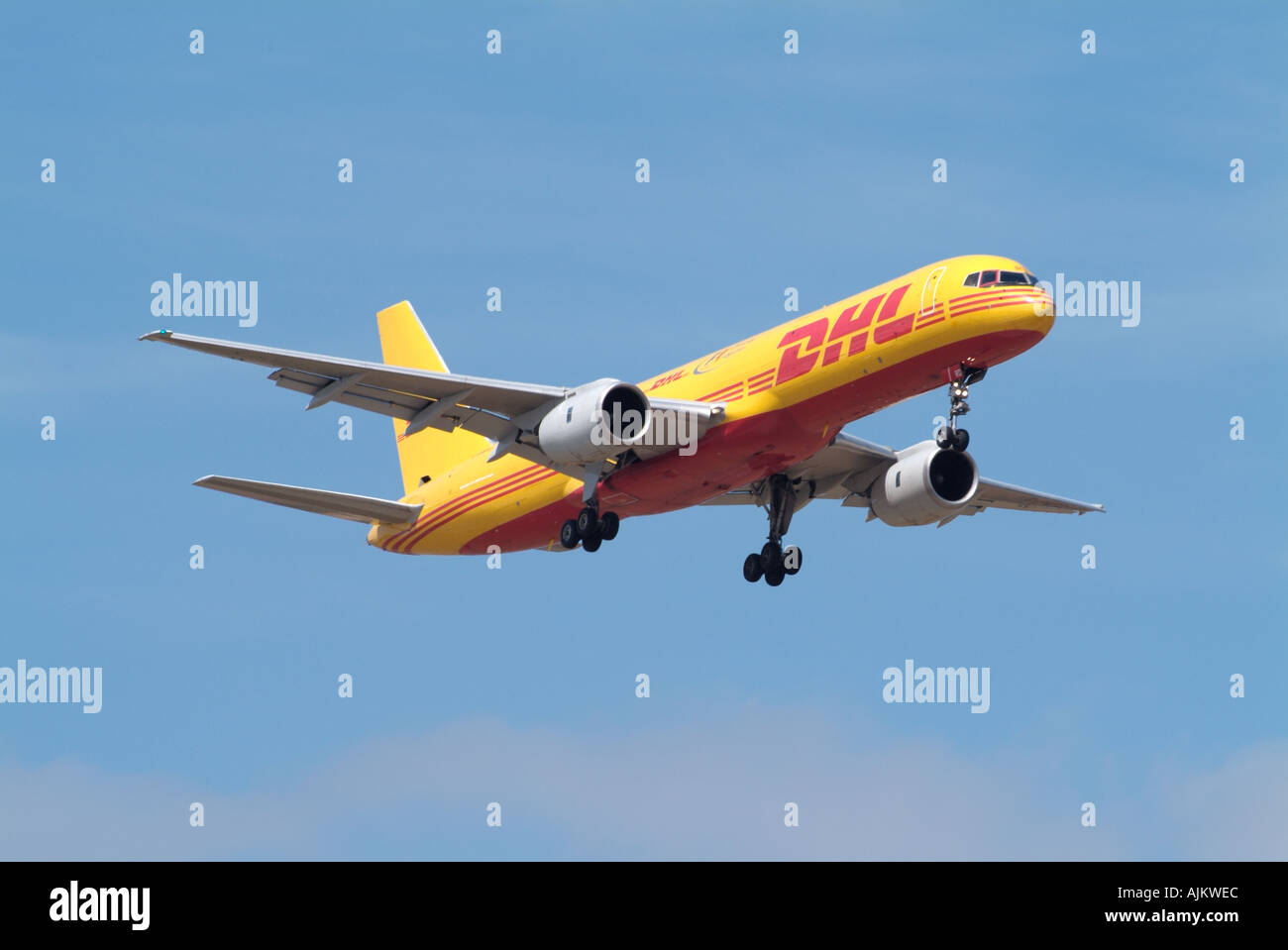 Dhl boeing 757 cargo aircraft hi-res stock photography and images - Alamy