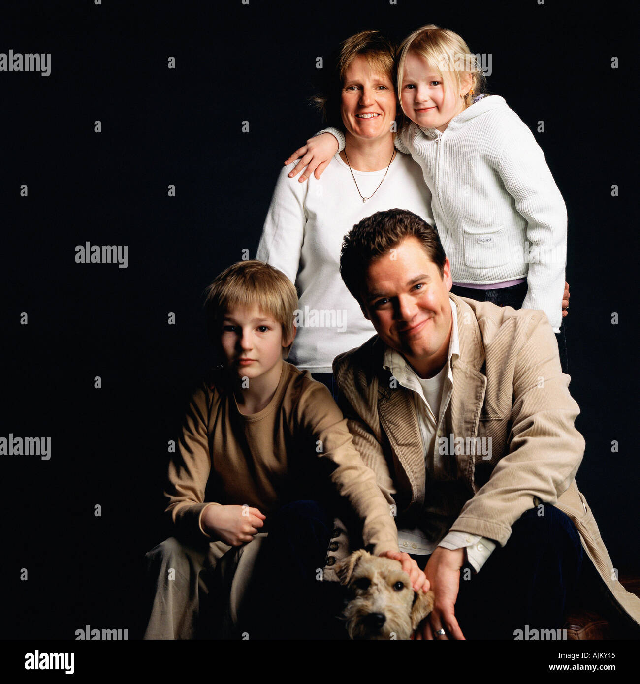 Family portrait studio hi-res stock photography and images - Alamy