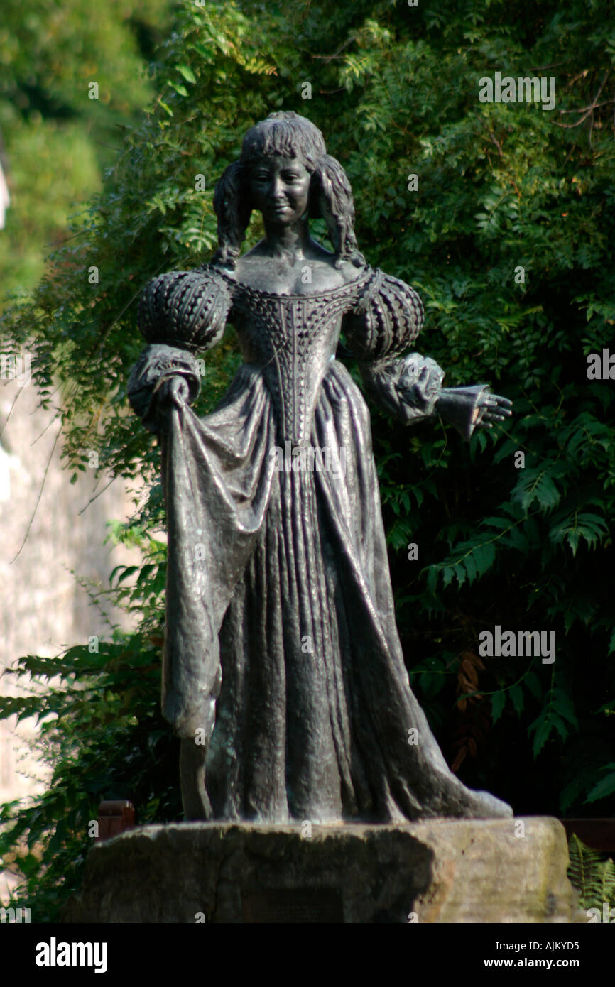 Statue of Lorna Doone Dulverton Somerset England Stock Photo - Alamy